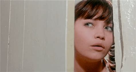 thumbs pro diabolikdiabolik Béatrice Harnois in Le Sexe qui parle