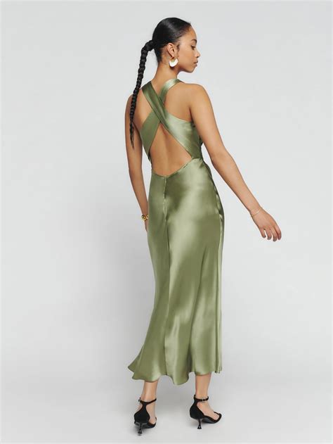 The 15 Most Popular Dresses On Reformation Right Now Who What Wear