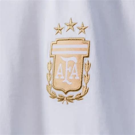Se Filtr El Supuesto Nuevo Escudo De La Camiseta De La Selecci N