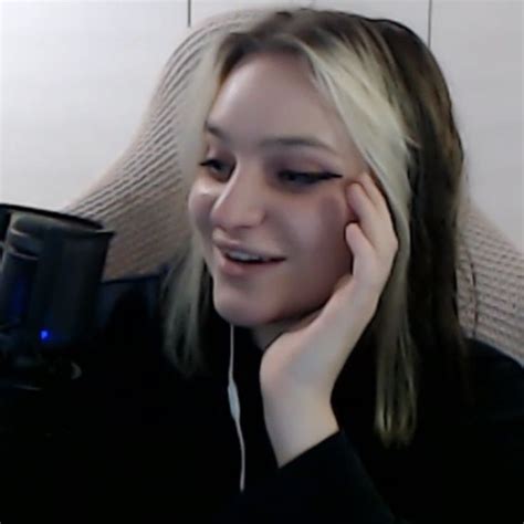 Nihachu Feel Good Streamers I Feel Good