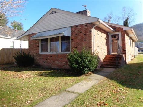 1764 Walnut Ave Buena Vista VA 24416 Trulia