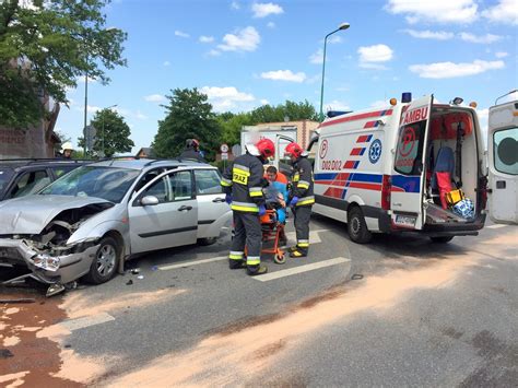 WYPADEK NA WROCŁAWSKIEJ