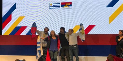 El Frente Amplio celebra 48 años con acto de sus cuatro precandidatos