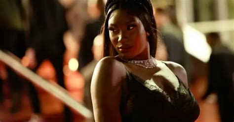 Enquête ouverte pour vol et chantage après une plainte de la superstar
