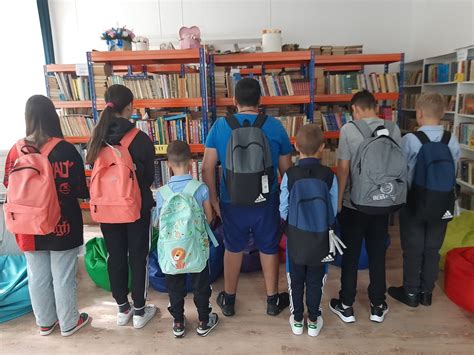 Au început școala cum trebuie Peste 60 de elevi nevoiași din Bihor au