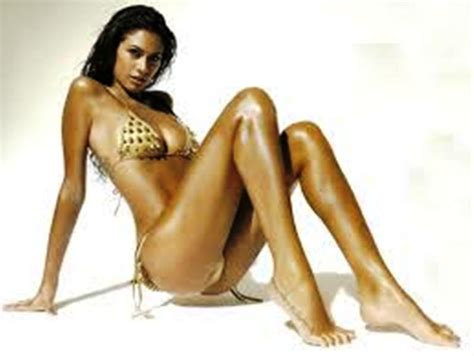Naked Melissa Satta Added By Hattilah
