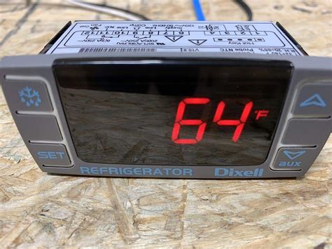 Dixell Digitales Thermostat Modell Xr20Cx 5N0C1 Controller Amazon De