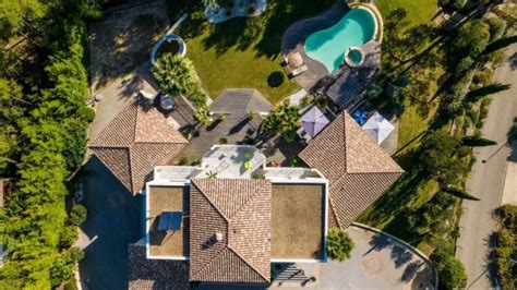 Cyril Hanouna cette incroyable villa de millionnaire à Saint Tropez