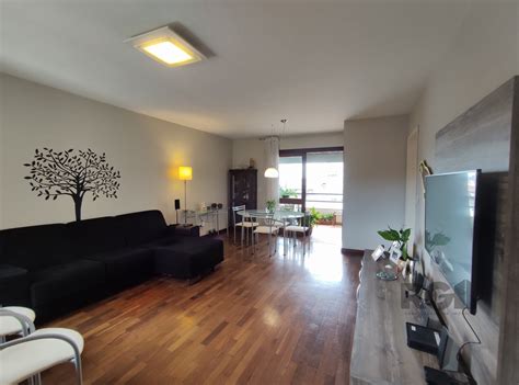Luagge Im Veis Apartamento Dormit Rio S No Bairro Menino Deus