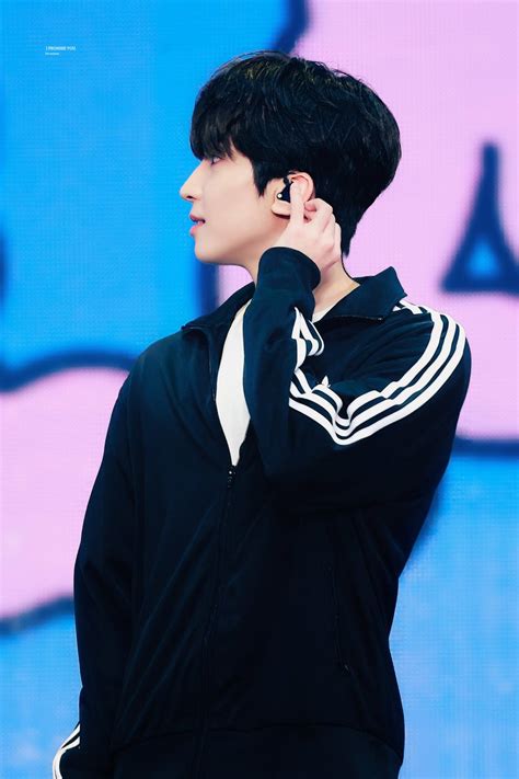 on Twitter RT I PROMISE U WW 230310 캐럿랜드 DAY1 원우 아디다스 전원우를 고유명사로