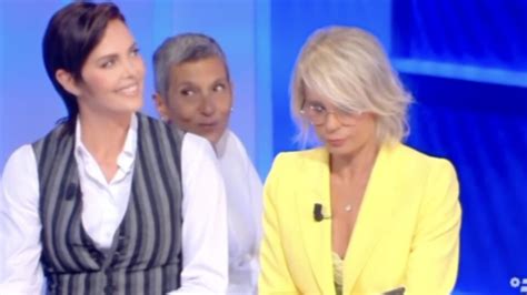 C Posta Per Te Anticipazioni E Ospiti Di Sabato Febbraio