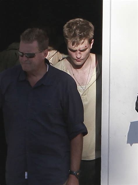 Rob On Water For Elephants Set Robert Pattinson Photo 14072633