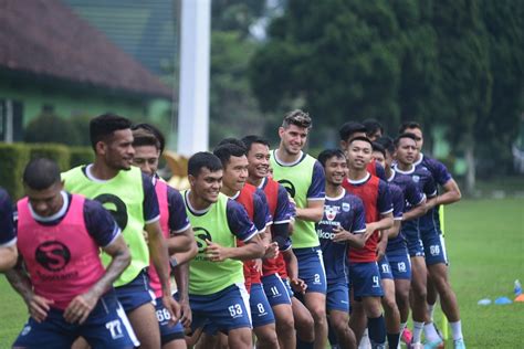 Jelang Persib Vs Dewa Luis Milla Beri Pesan Ini Ke Pemainnya