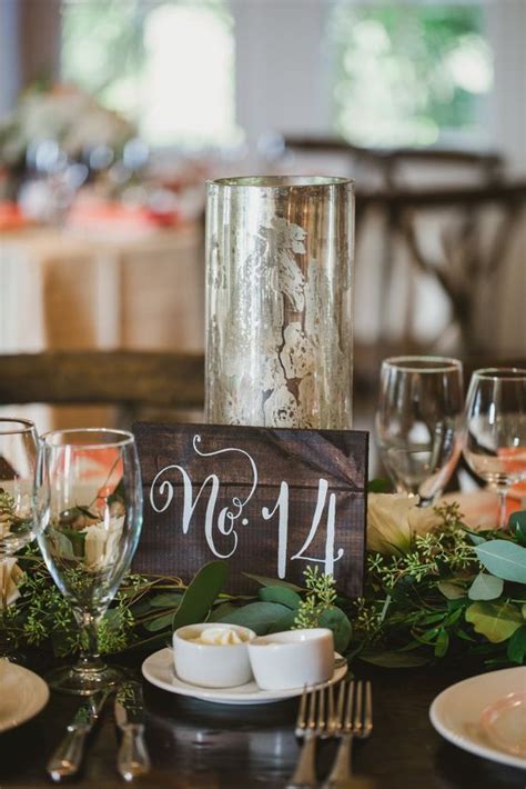 10 ideas originales para poner el número de mesa en tu boda Peach