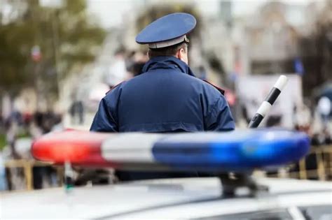 Ile Zarabia Policjant Zarobki Na Stanowisku Poradnik GoWork Pl