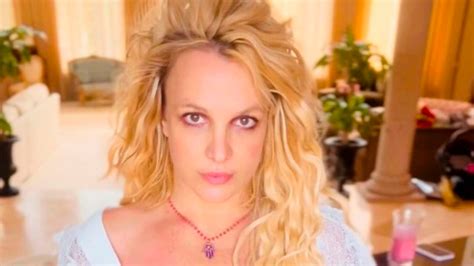 Britney Spears Naked Why The Princess Of Pop Shows Intimate Content To