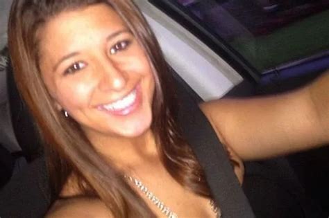 PE Teacher Fired After Sending Nude Snapchat Photos And Sexually