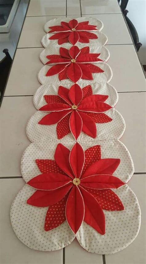 IDEAS DE CAMINOS DE MESA NAVIDEÑOS QUE PUEDES HACER TU MISMA