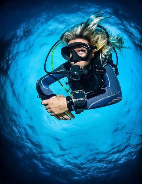 Pin By Darwin On Scuba Woman Sport Girl Diving Wetsuits