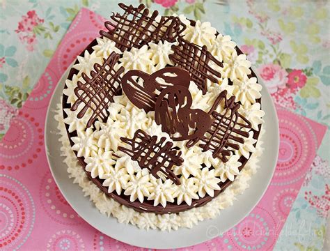 Tort Cu Crema Mascarpone Si Nuca Dulciuri Fel De Fel