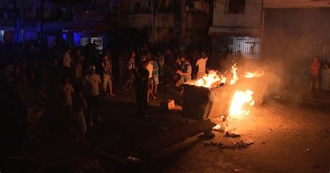 G1 Populares protestam contra falta de iluminação pública na região