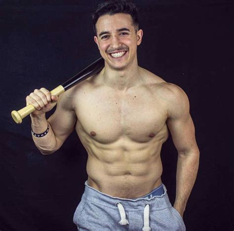 Épinglé par T T NE sur Tibo Inshape Tibo inshape Instagram