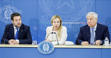 Manovra ok del Cdm Meloni presenta le novità su Irpef e famiglie Il