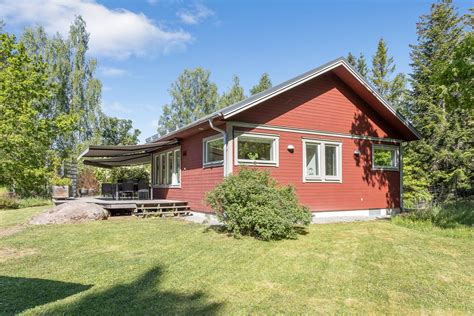 Hallkved BRÖTE 661 Funbo Uppsala Villa Boneo