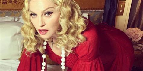 PHOTO Madonna en résille et sans maquillage Voici