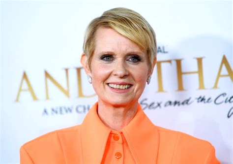 40 idées de coupe de cheveux courte pour femmes de 50 ans des looks