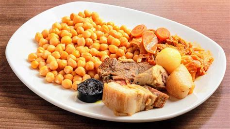 Receta de cocido madrileño Ingredientes y cómo hacer Gurmé