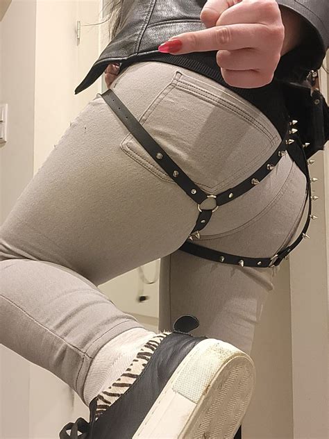Feet RT PROMO 63 9K on Twitter RT LadySith pl Coś mi się przykleiło