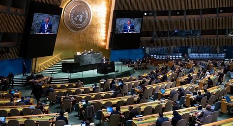 Asamblea General de la ONU aprueba resolución que exige fin de