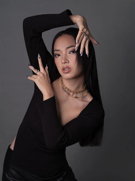 Châu Bùi hợp tác STYLE by PNJ thiết kế BST trang sức cho Gen Z ELLE
