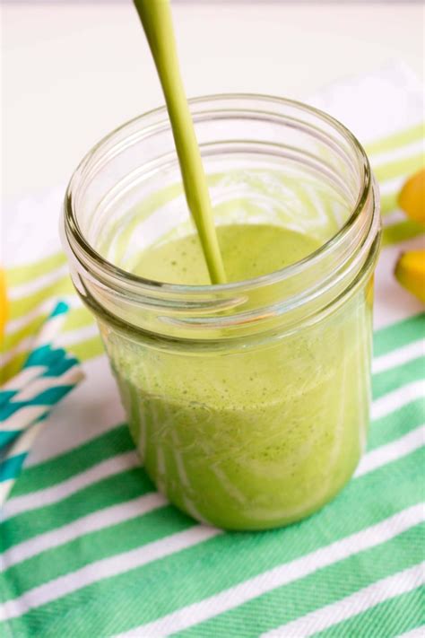 Banana Spinach Smoothie Green Smoothie Recipe FANNEtastic Food