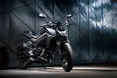 CF Moto 250 NK Prueba Ficha Técnica y Opiniones