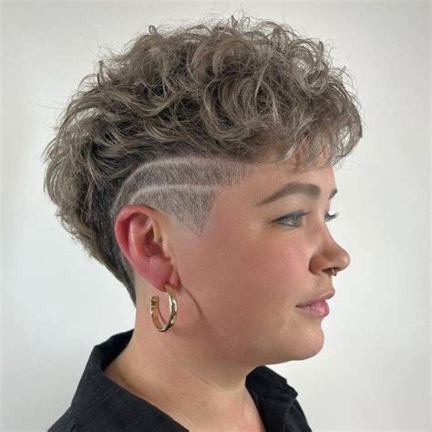Gorgeous Short Curly Hairstyles Youll Adore Hair Adviser Curly