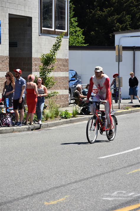 Fremont Summer Solstice Parade Naked Bike Riders Guerilla