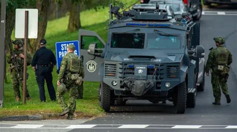Maine Polícia busca atirador que matou 18 nos EUA o que se sabe até
