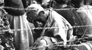 Prisoners Of War 30 Harrowing Historical Photographs