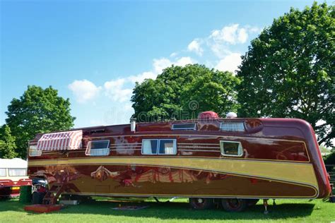 Sehr großer Luxuswohnwagen stockbild Bild von reisen 41251709
