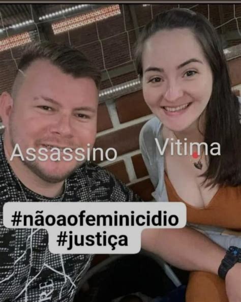 Homem mata ex mulher a facadas e está foragido TopElegance