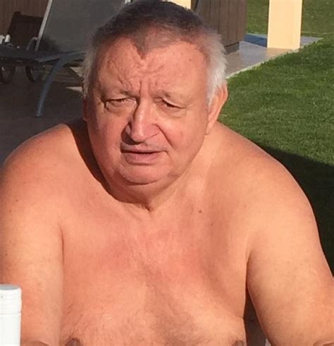 Loulou65 Mec mûr cherche clito à sucer du 65