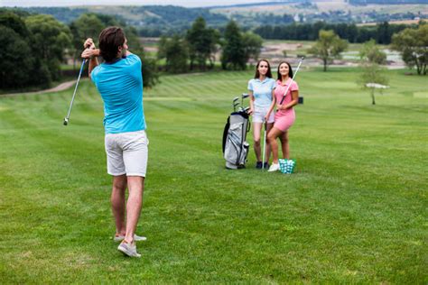 Jak Stworzy Pole Golfowe We W Asnym Ogrodzie Magazyn Golfowy