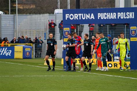 Skrót meczu Pucharu Polski Raków Legia astar czest pl Piłka Nożna