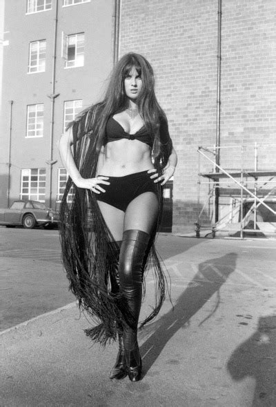 Caroline Munro Dracula A D Tumbex