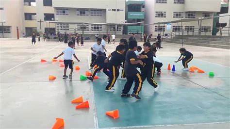 Juego Con Todo El Aula Y Conos Youtube