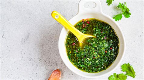Molho chimichurri para seu churrasco do dia 31 CenárioMT