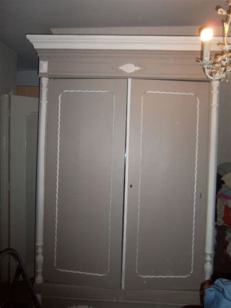 Armoire Ancienne Relookee Le Specialiste Du Meuble Ancien