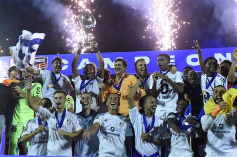Cibao FC revalida título de campeón en la LDF Es primero con tres